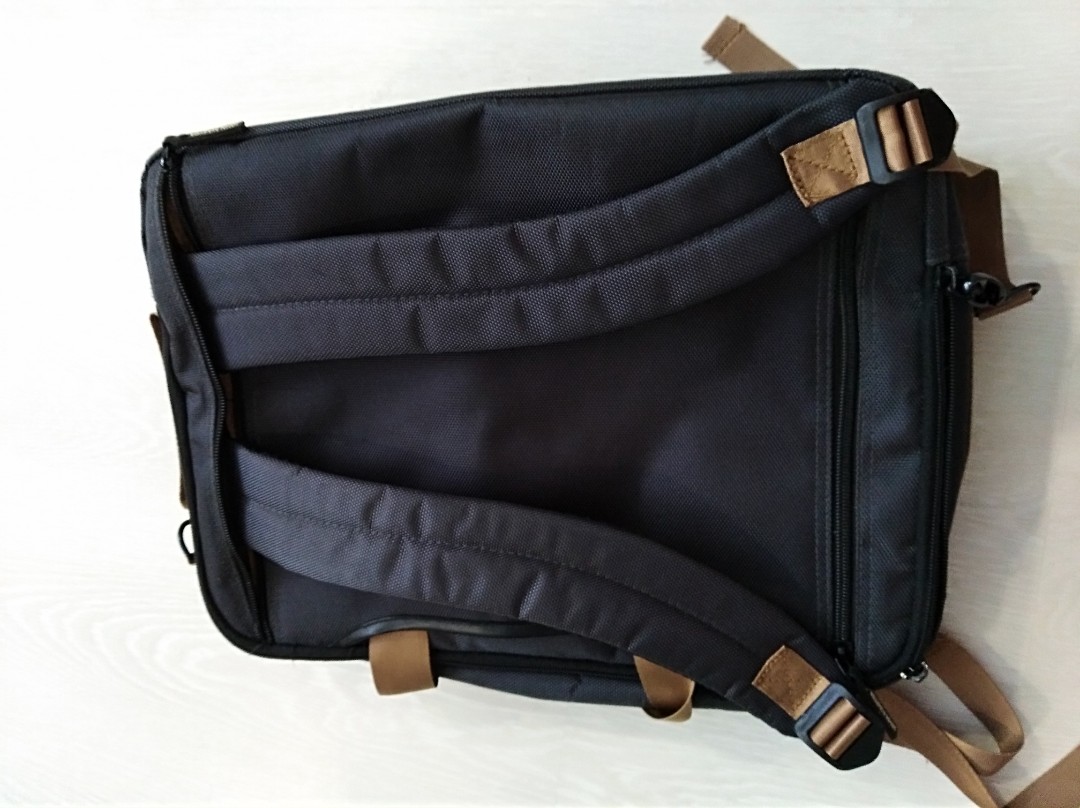 John Master Office Bag ( 3 Types Use), Men's Fashion, Bags, Belt bags ...