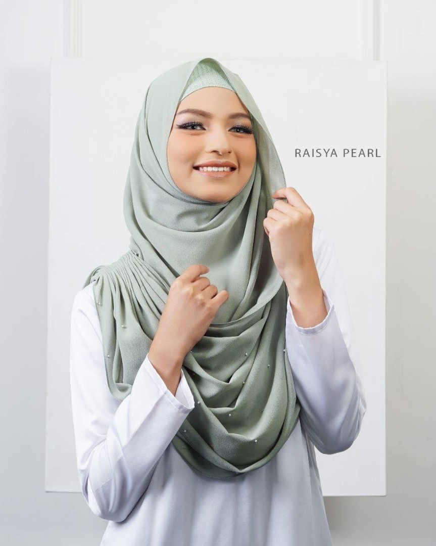 Raisya Pearl, Women's Fashion, Muslimah Fashion, Hijabs on Carousell