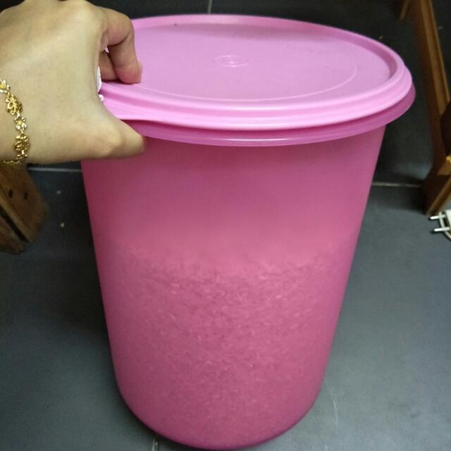 Tupperware Canister 10L, Furniture & Home Living, Kitchenware ...