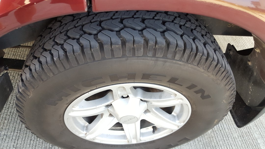 2016 Isuzu Crosswind XUV AT, Cars for Sale on Carousell