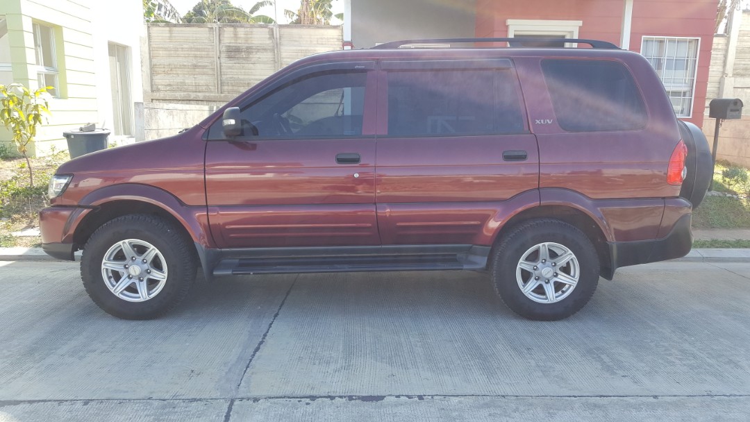 2016 Isuzu Crosswind XUV AT, Cars for Sale on Carousell
