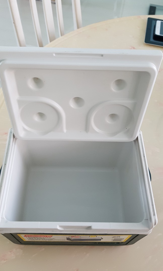 Coleman Portable Picnic Ice Box, Furniture & Home Living, Kitchenware ...
