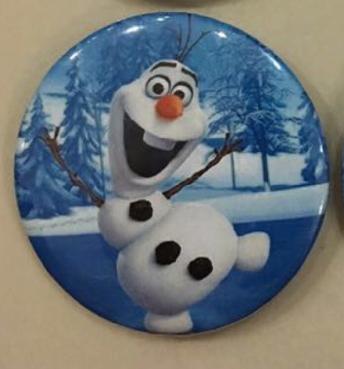 $0.80 Disney Frozen Badges, Hobbies & Toys, Toys & Games on Carousell
