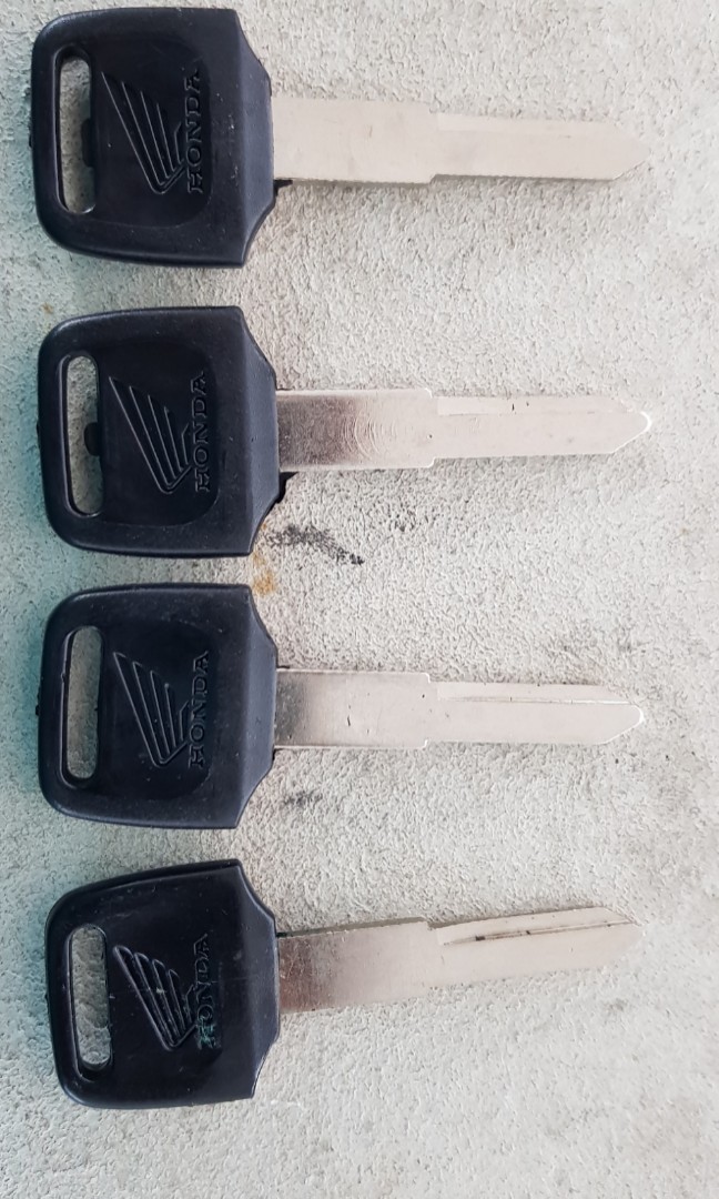 Honda keys, Motorcycles, Motorcycle Accessories on Carousell