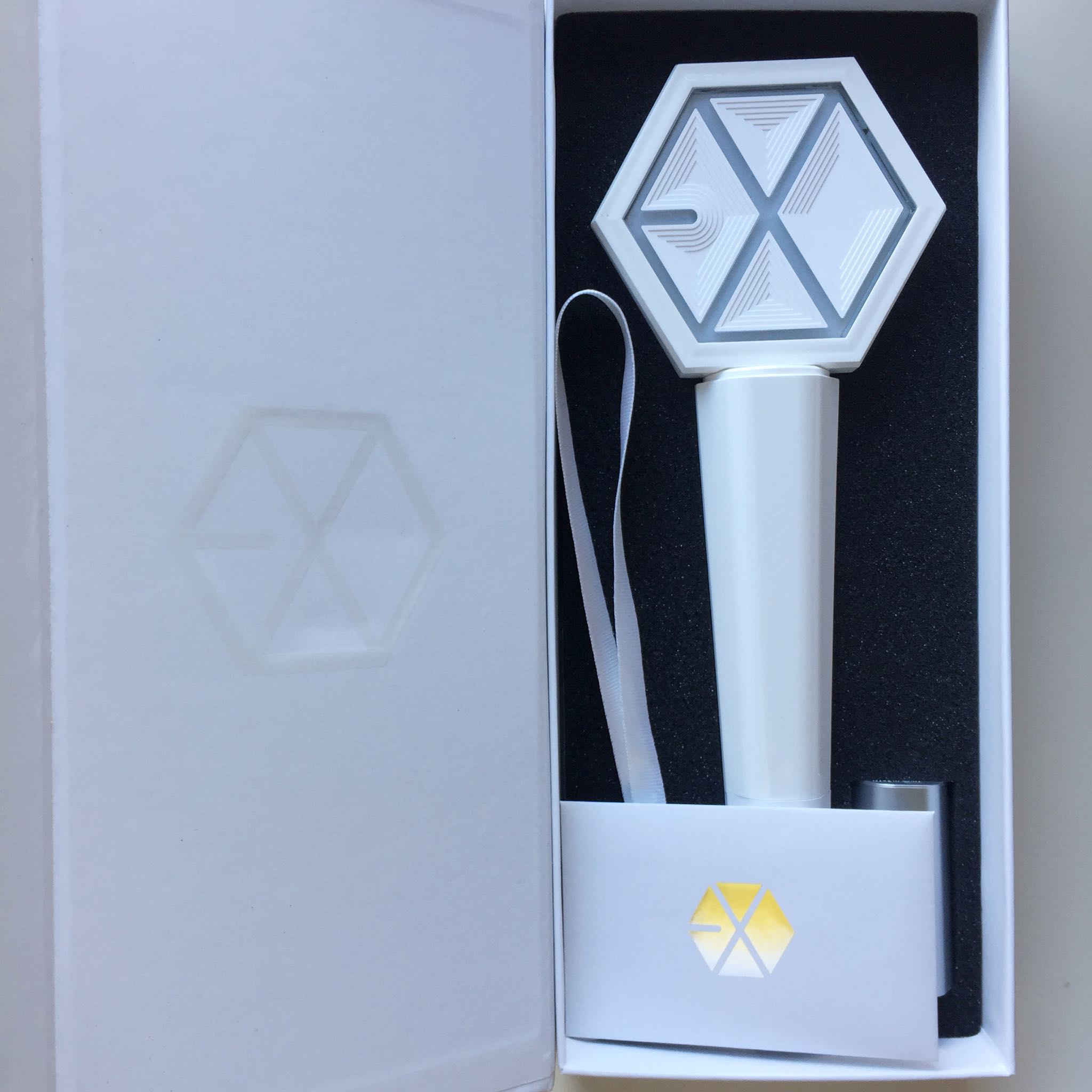 [instock] official exo light stick version 2, Everything Else on Carousell