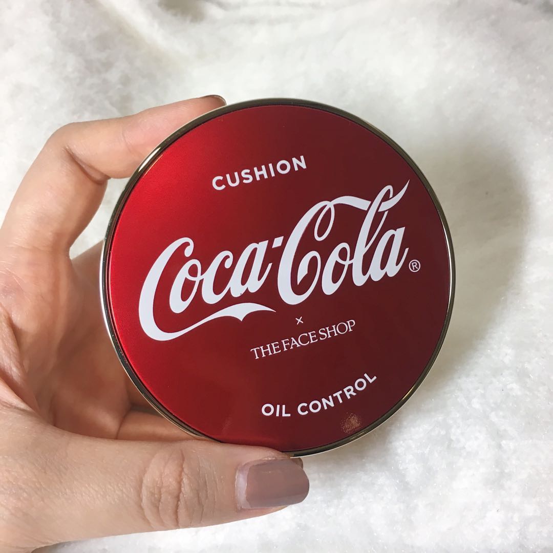 [Limited Edition] The Face Shop X Coca Cola Oil Control Cushion, Women ...