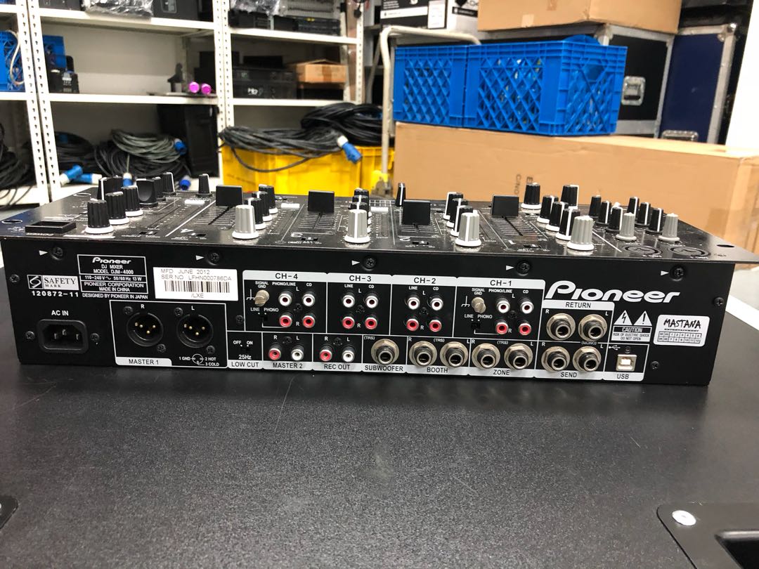 Pioneer DJM-4000 4-channel rack mountable DJ mixer, Audio, Other Audio ...