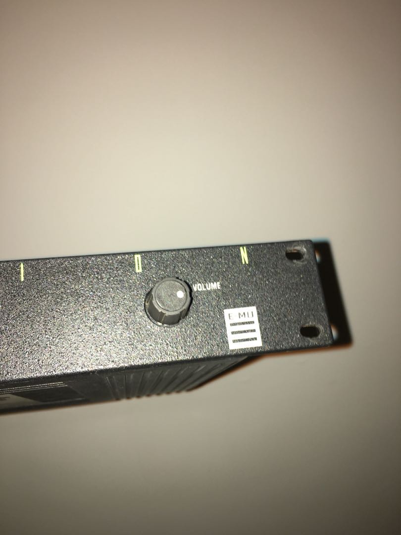 VINTAGE DRUMS - E-mu Procussion w/ Free Case | Emu Rack Module, Hobbies ...