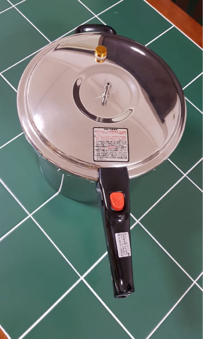 Hanamay pressure cooker, TV & Home Appliances, Kitchen Appliances ...