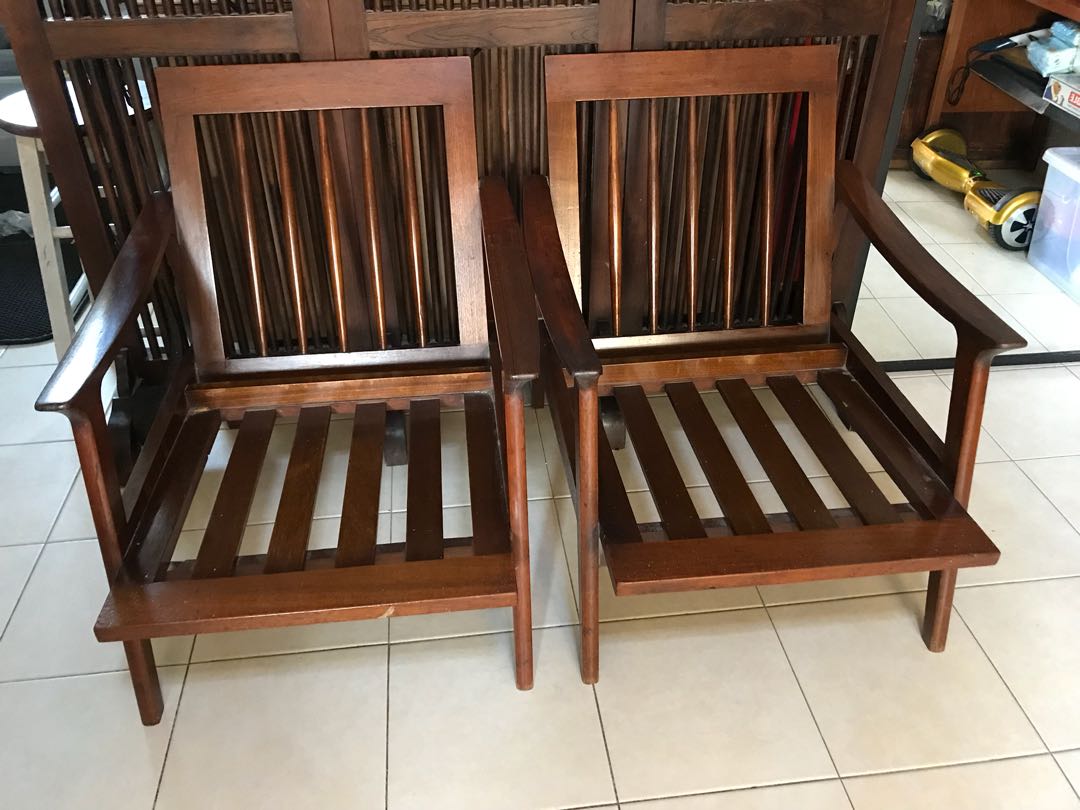 Vintage Pak Awang One seater, Furniture & Home Living, Furniture ...