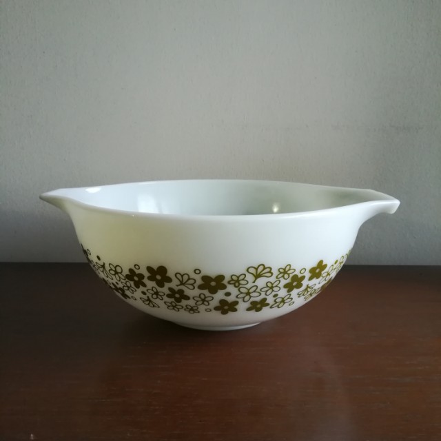 Vintage Pyrex 443 Bowl 2.5l, Furniture & Home Living, Kitchenware ...
