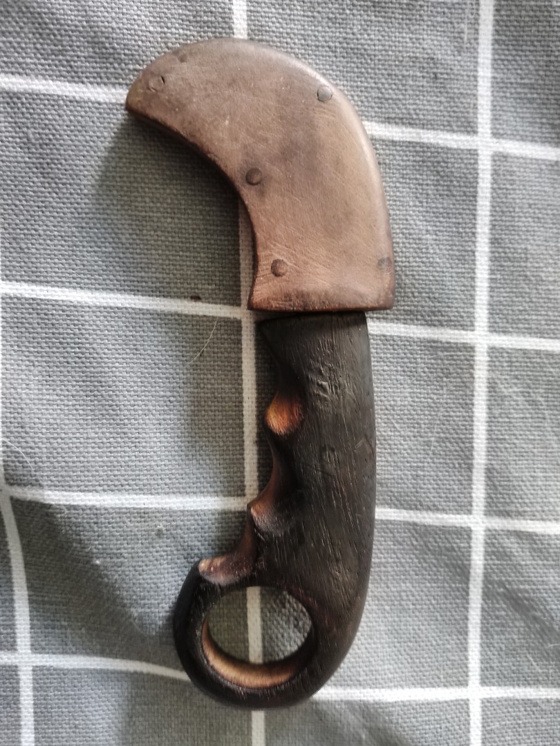 Wooden Antique Karambit, Hobbies & Toys, Memorabilia & Collectibles ...
