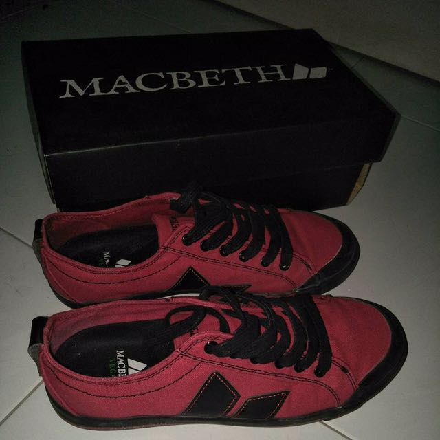 Macbeth Red Vegan, Women's Fashion, Footwear, Shoe inserts on Carousell