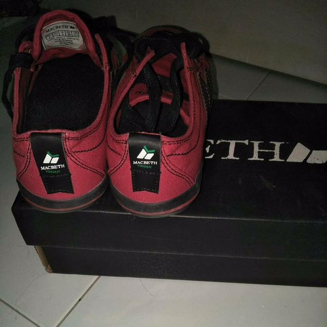 Macbeth Red Vegan, Women's Fashion, Footwear, Shoe inserts on Carousell