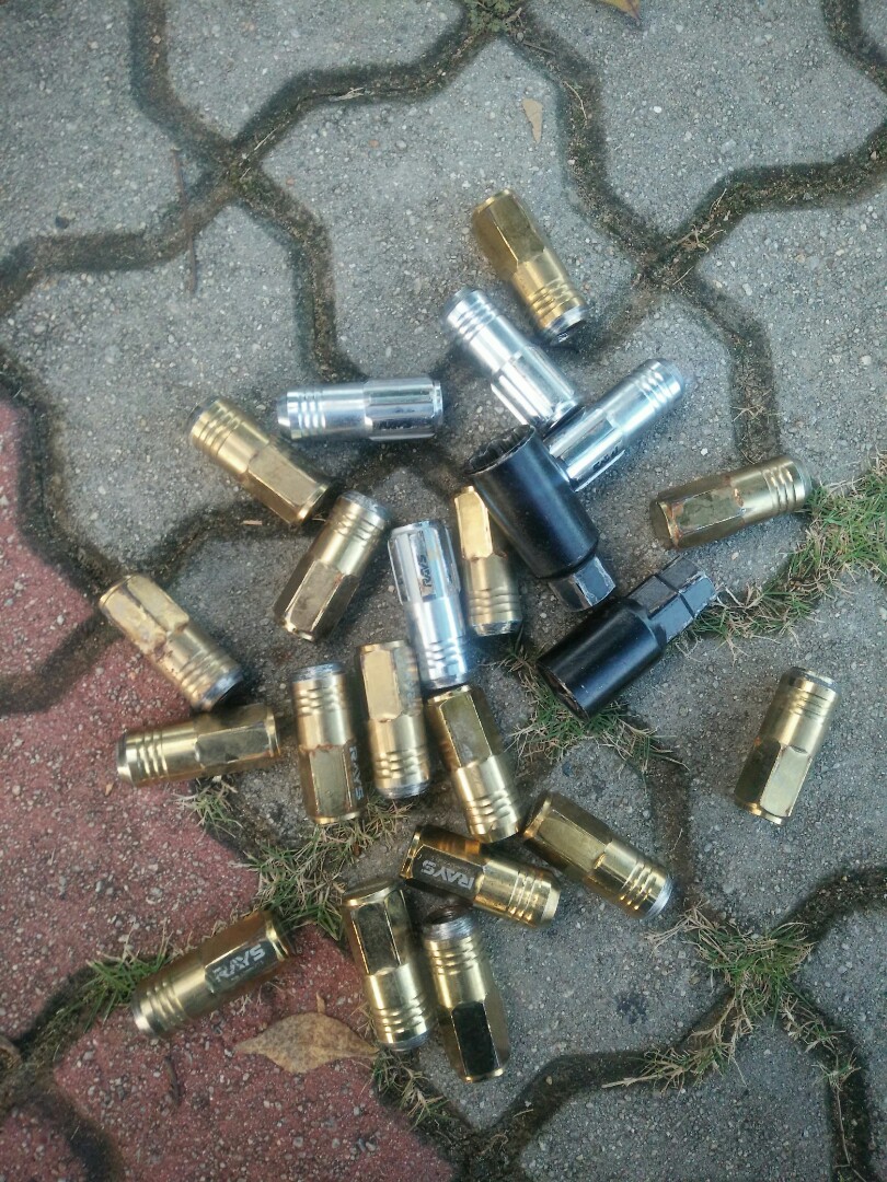 RAYS nut tayar 1.5 & special lock nut besi, Auto Accessories on Carousell