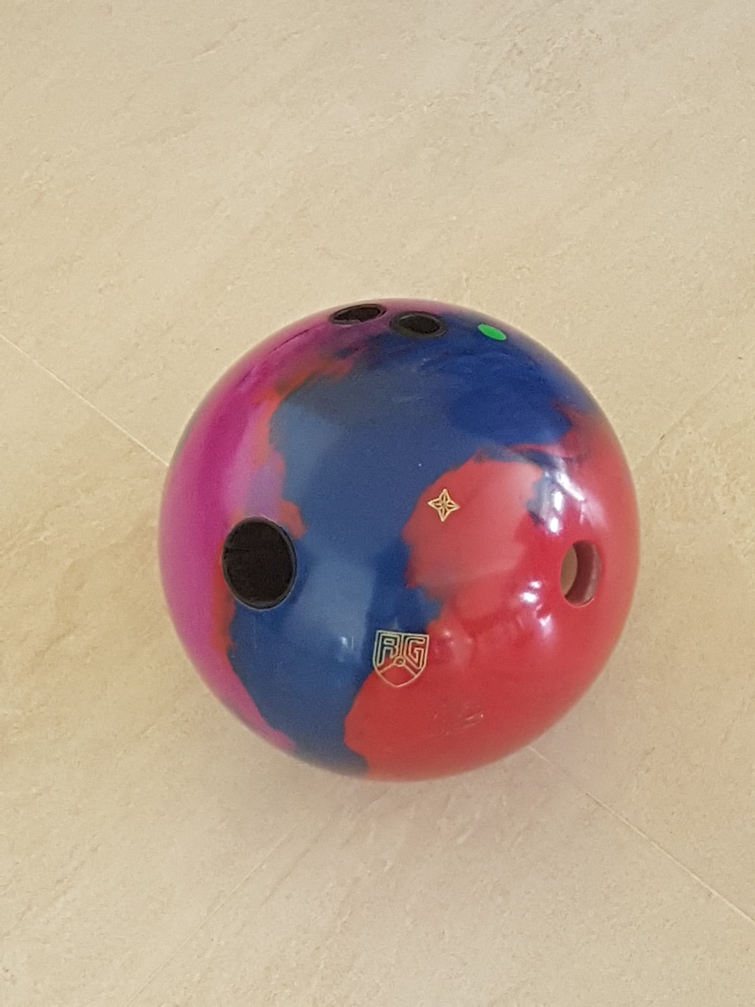 Roto Grip Defiant Rage Bowling ball 15 lbs, Sports Equipment, Sports ...