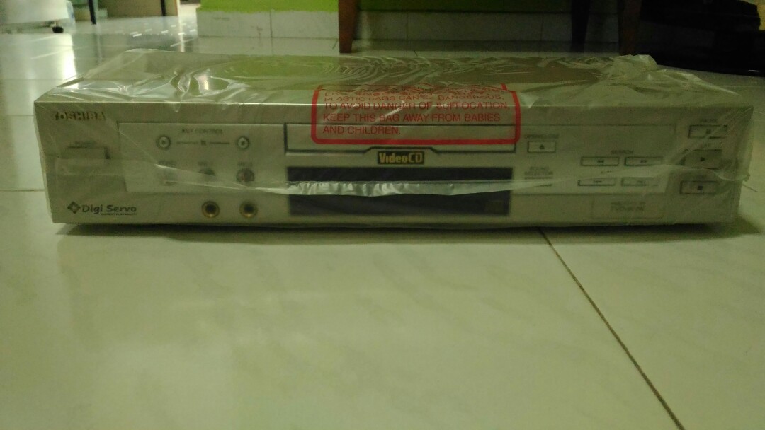 VCD karaoke player, Audio, Portable Music Players on Carousell