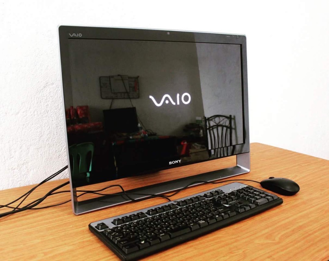 Sony Vaio 24 inch Touch screen Nvidia Video Card Windows 10 Free ...