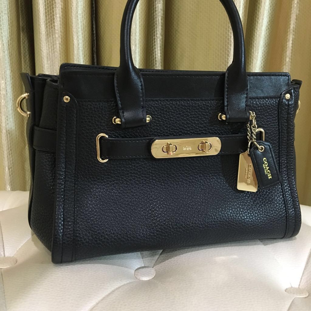 Coach Swagger Black , Women's Fashion, Bags & Wallets, Cross-body Bags ...