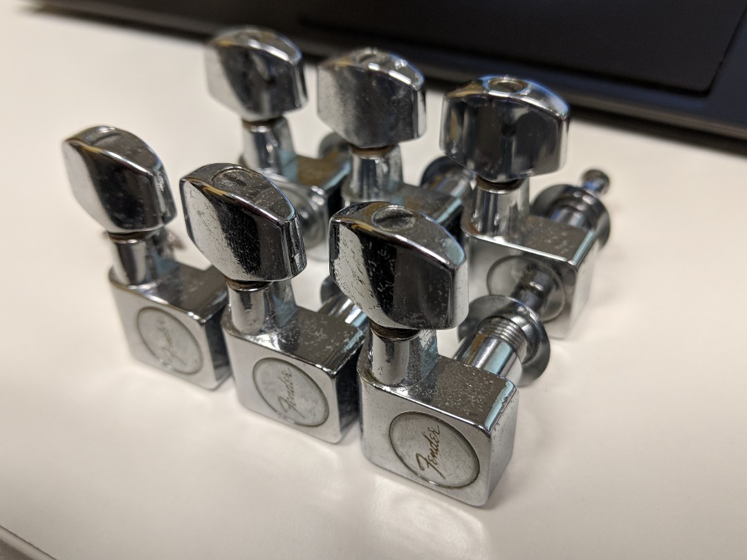 Fender Standard Logo 2 Pin 6 in line Staggered Tuners Machine Heads ...