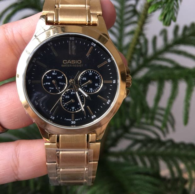 Gold Casio Watch, Men's Fashion, Watches & Accessories, Watches on ...