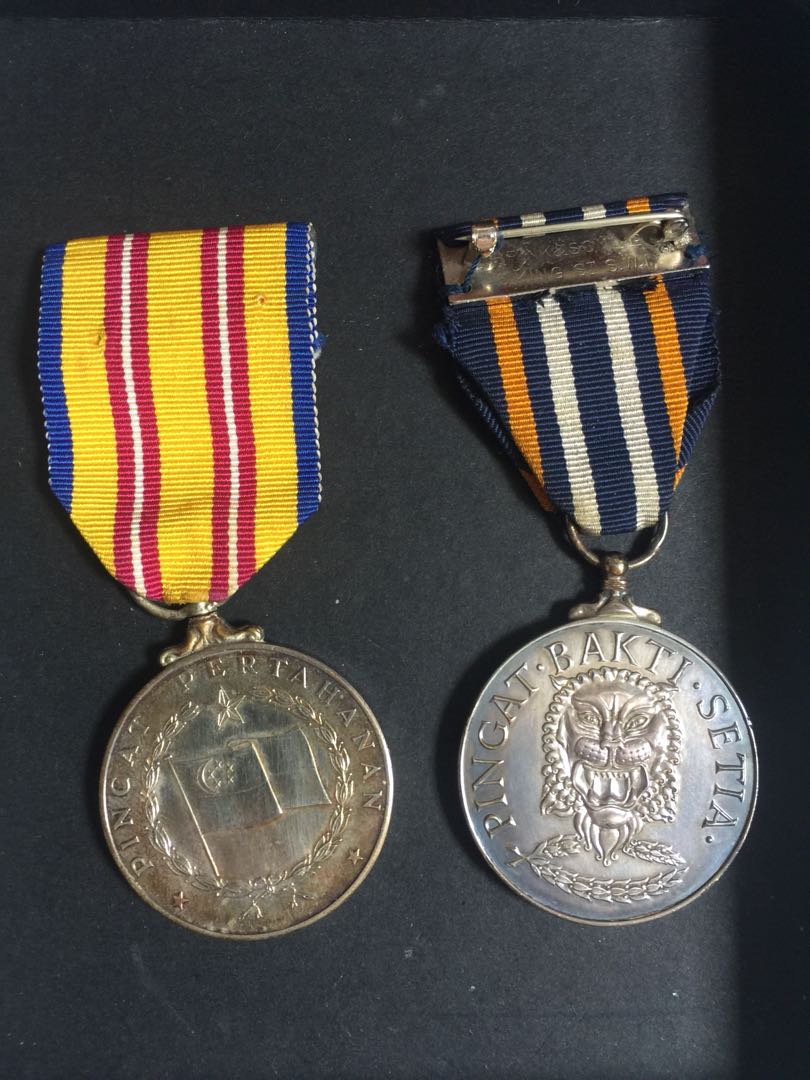 [TSHSE] Pingat Pertahanan & Pingat Bakti Setia Medal, Hobbies & Toys ...