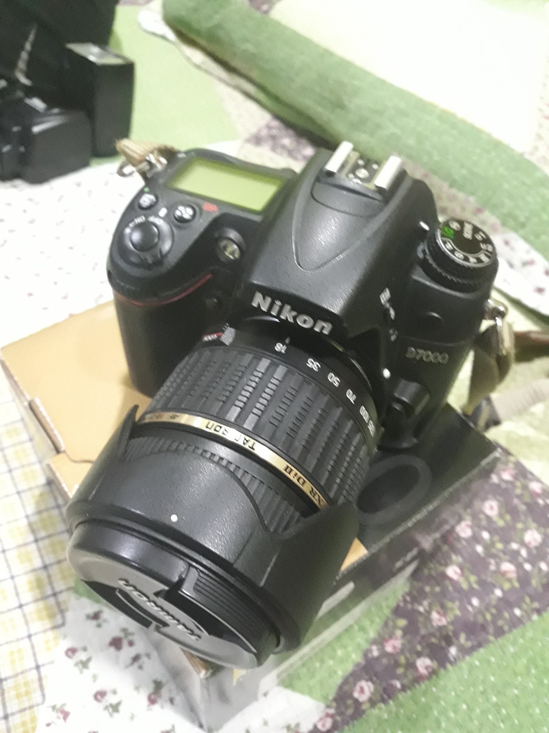 Nikon d7000 with speedlight sb700, Photography, Lens & Kits on Carousell