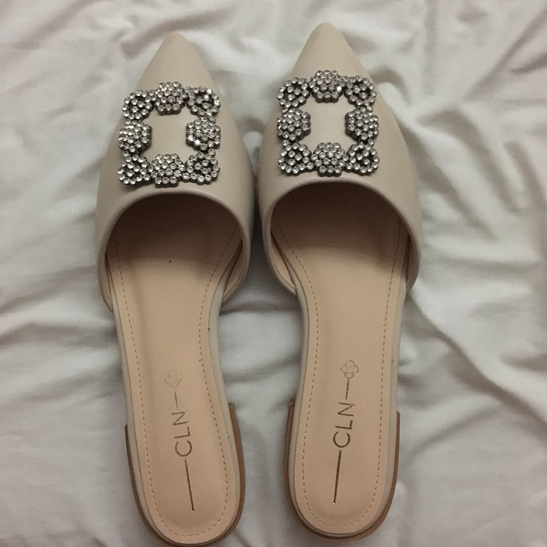 BEIGE MULES CLN, Women's Fashion, Footwear, Flats & Sandals on Carousell