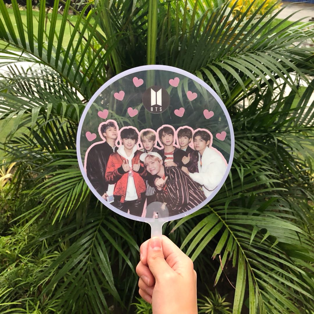 KPOP Transparent Fans, Hobbies & Toys, Memorabilia & Collectibles, K ...