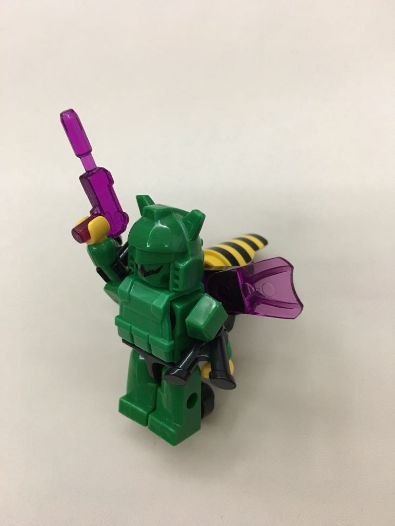 Transformers Green Bee Minifigures, Hobbies & Toys, Collectibles ...