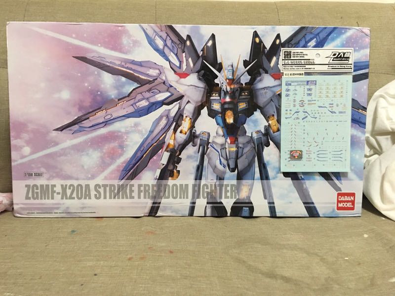 Readystock - Daban mG strike freedom gundam with dalin water slide ...
