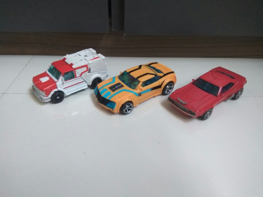 Transformers Prime RID Ratchet Cliffjumper Bumblebee, Hobbies & Toys ...