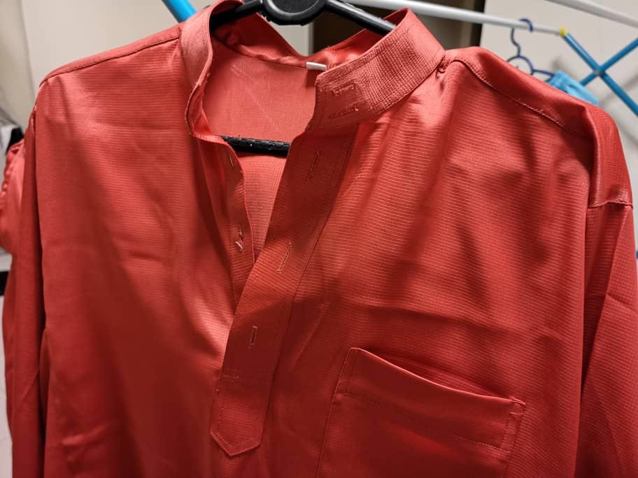 Baju melayu oren merah, Men's Fashion, Muslim Wear, Baju Melayu on ...