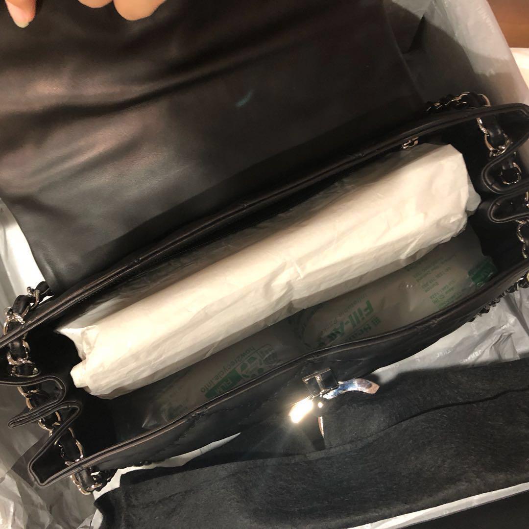 CHANEL HAMPTON BAG AUTHENTIC, Women's Fashion, Bags & Wallets, Tote ...