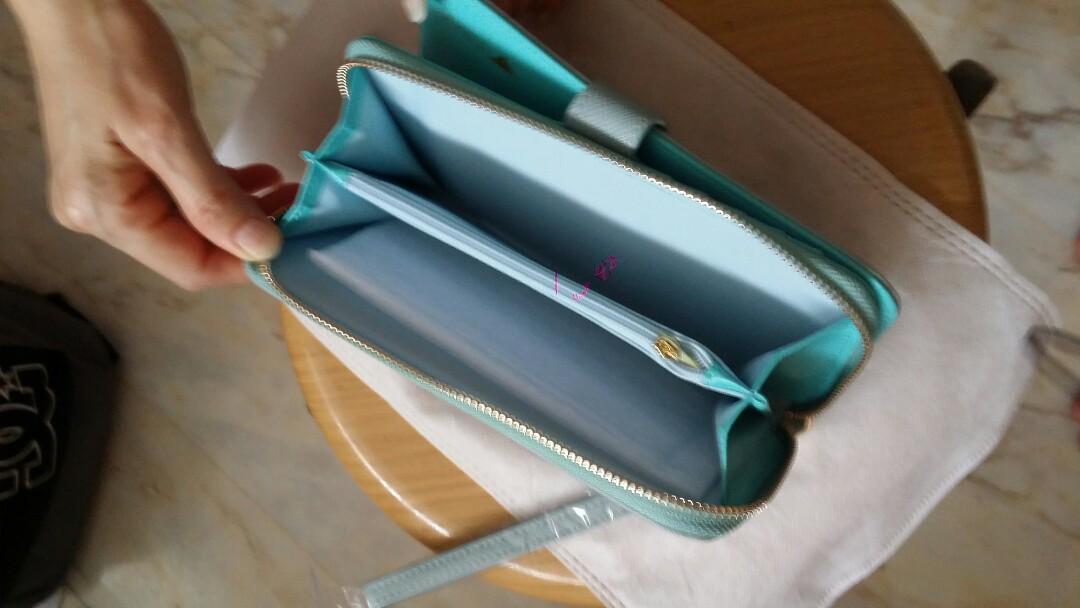 Mizzue wallet, Women's Fashion, Bags & Wallets, Purses & Pouches on ...