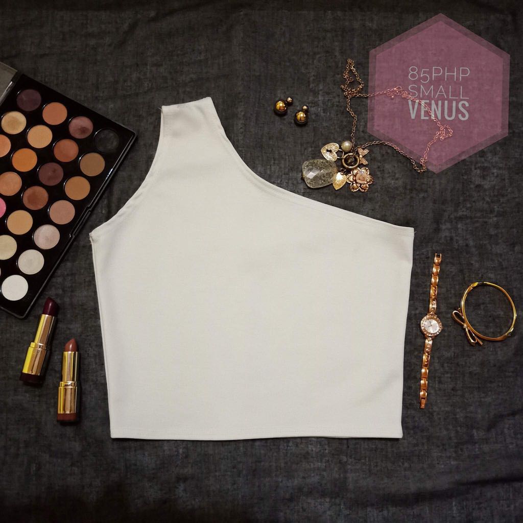 Venus Cut Crop Top, Women's Fashion, Tops, Others Tops on Carousell