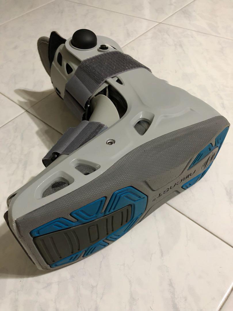 AirCast Boots Airselect Short (Small), Everything Else on Carousell