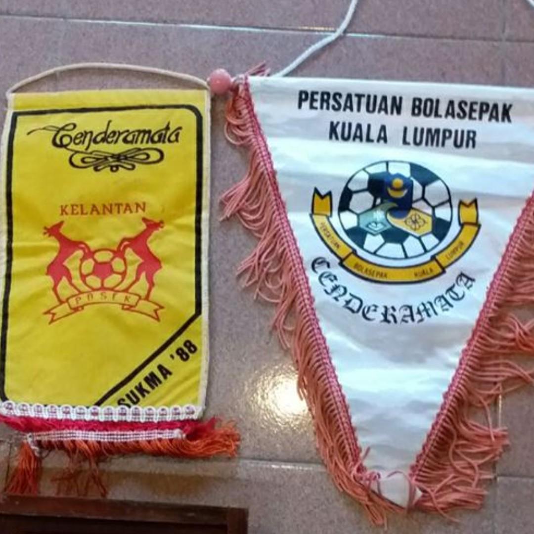 CENDERAMATA Razak Cup Sukma RARE nike adidas levis, Hobbies & Toys, Collectibles & Memorabilia ...