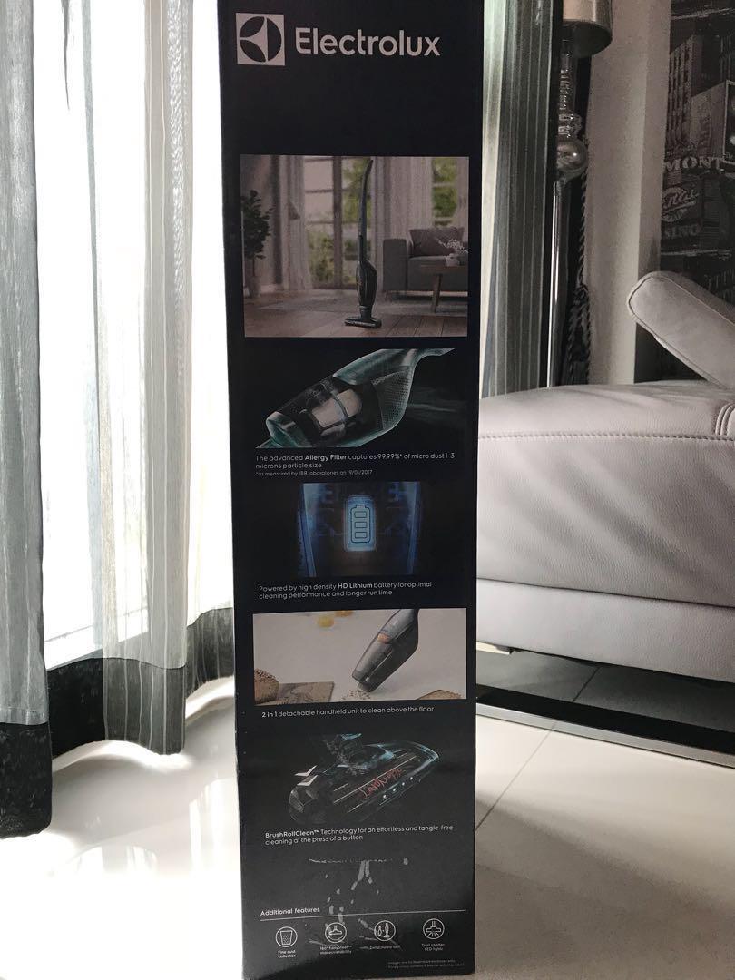 Electrolux 2 in 1 Cordless Vacuum Cleaner-Model ZB3311, TV & Home ...