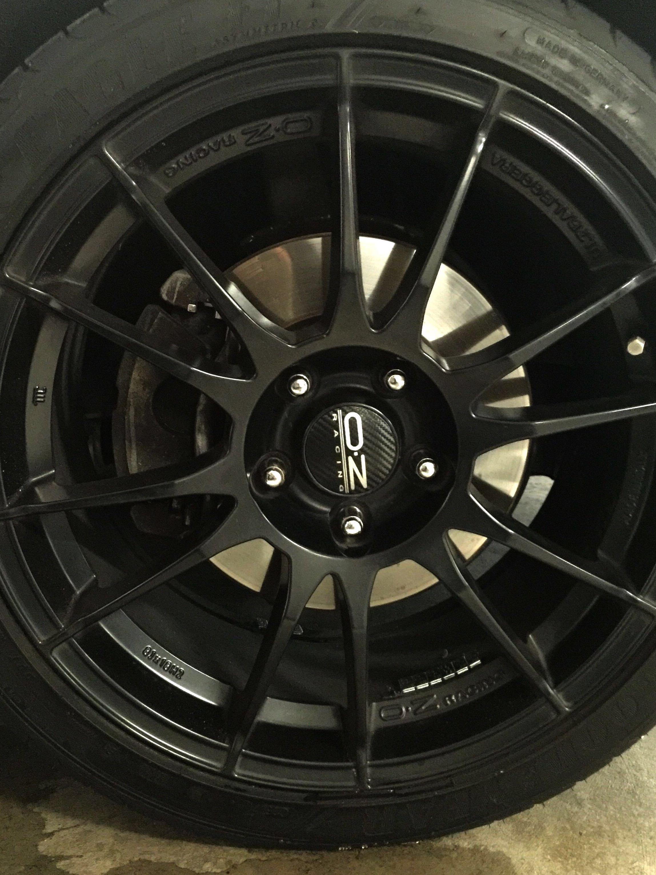 OZ Ultraleggera 18 inch Light Weight Rims, Car Accessories, Tyres ...