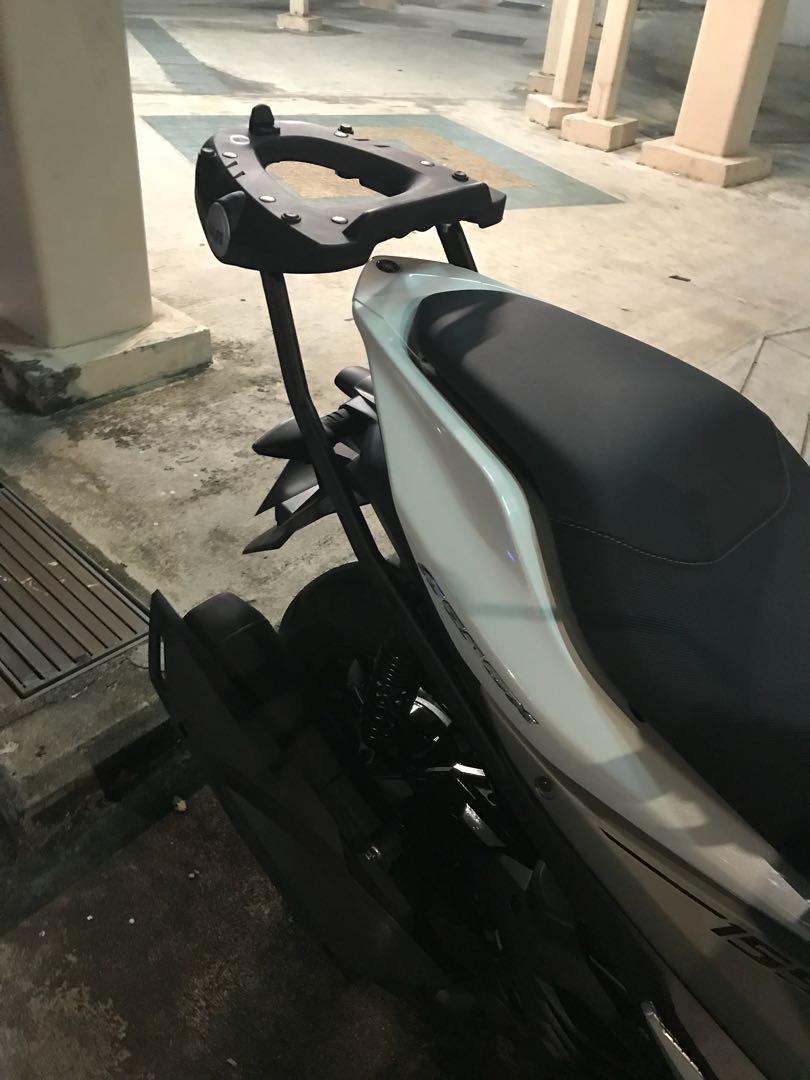 Yamaha Aerox box rack and GIVI baseplate, Motorcycles, Motorcycle ...