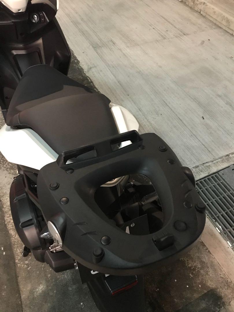 Yamaha Aerox box rack and GIVI baseplate, Motorcycles, Motorcycle ...