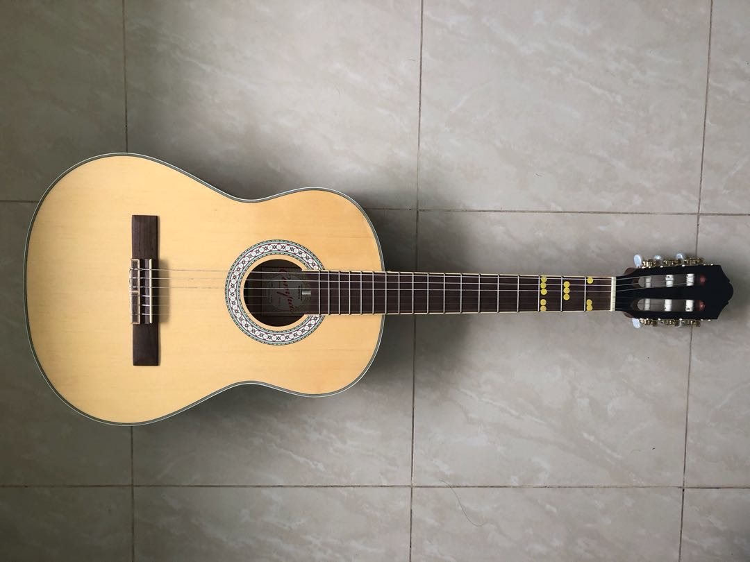 Compas CG200, Music & Media, Music Instruments on Carousell