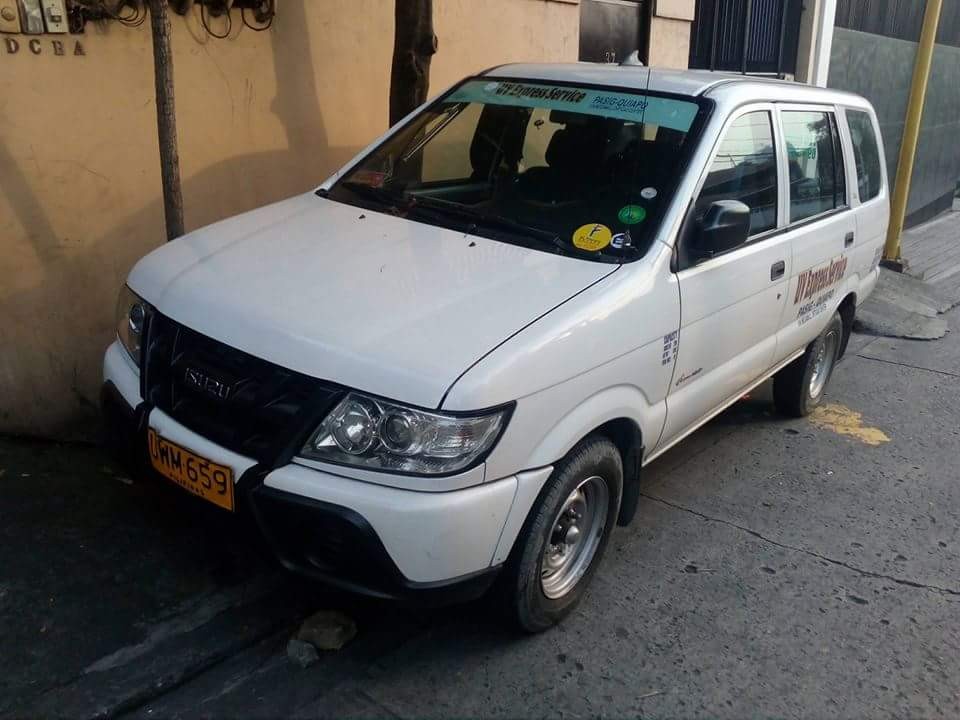 Isuzu crosswind XT 2013 Until 2021 Franchise on Carousell