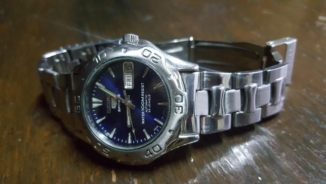 Vintage Seiko 5 Sports Automatic Watch, Men's Fashion, Watches ...