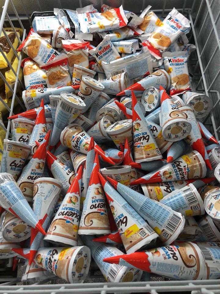 KINDER BUENO ICE CREAM CONE (MUST TRY!!), Food & Drinks, Packaged ...