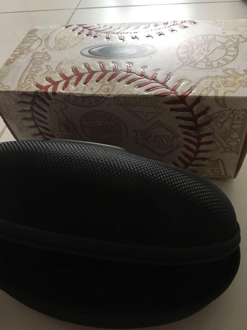 Oakley box. Box only., Men's Fashion, Watches & Accessories, Sunglasses ...