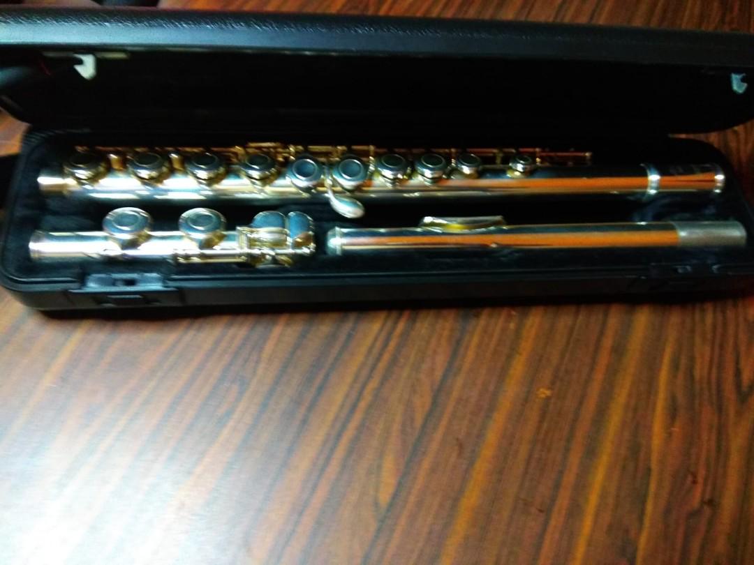 Yamaha Flute 211, Hobbies & Toys, Music & Media, Musical Instruments on ...