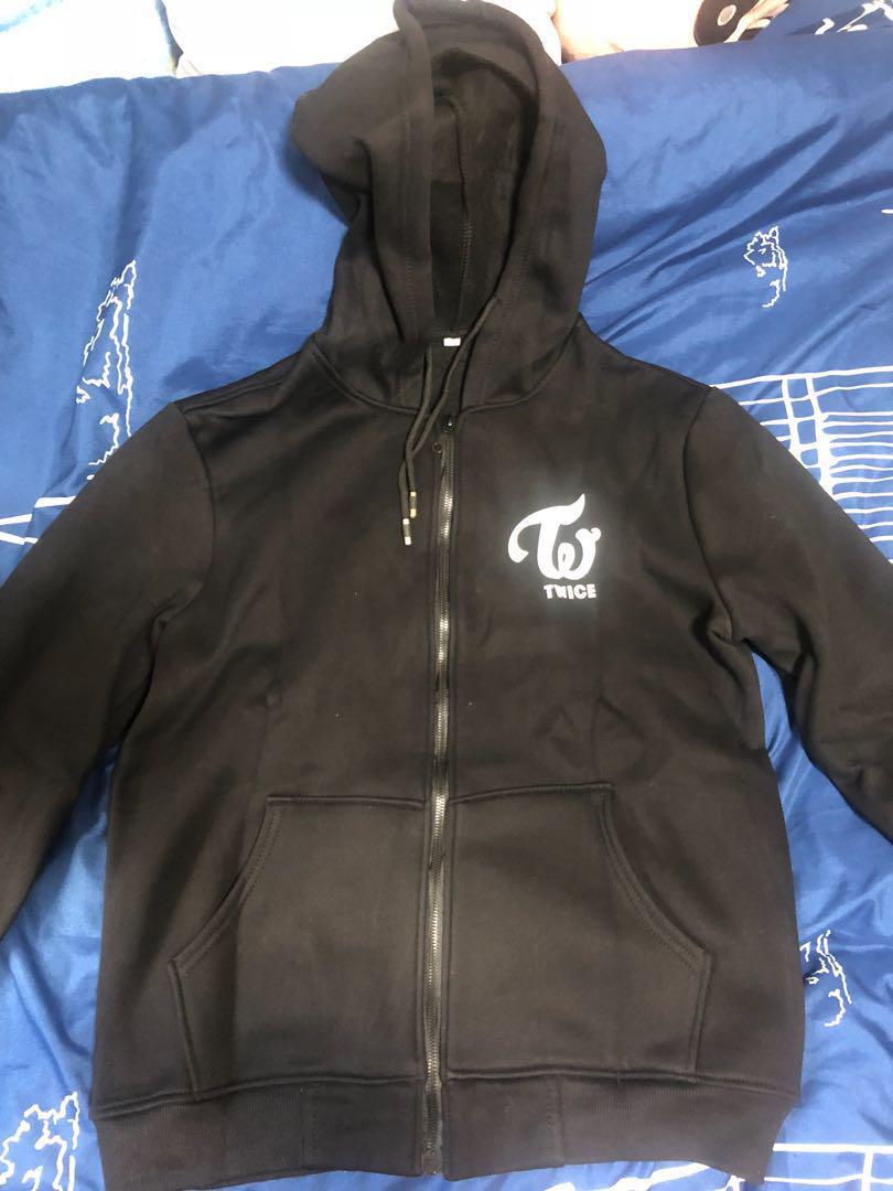 INSTOCKS TWICE SANA AND JIHYO HOODIE JACKET, Hobbies & Toys ...