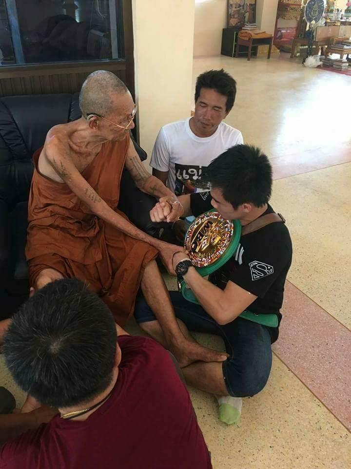 Luang Phor Boon Maa Wat Bahn Gaeng, Hobbies & Toys, Memorabilia ...